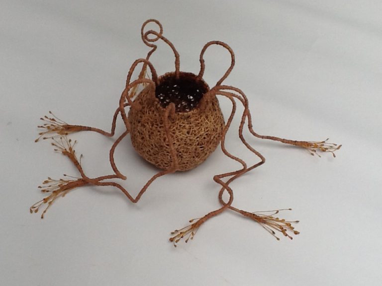 Jean Draper: Stitching conflict - TextileArtist.org