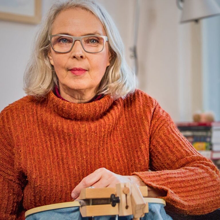 Mirjam Gielen: Down to earth embroidery – TextileArtist